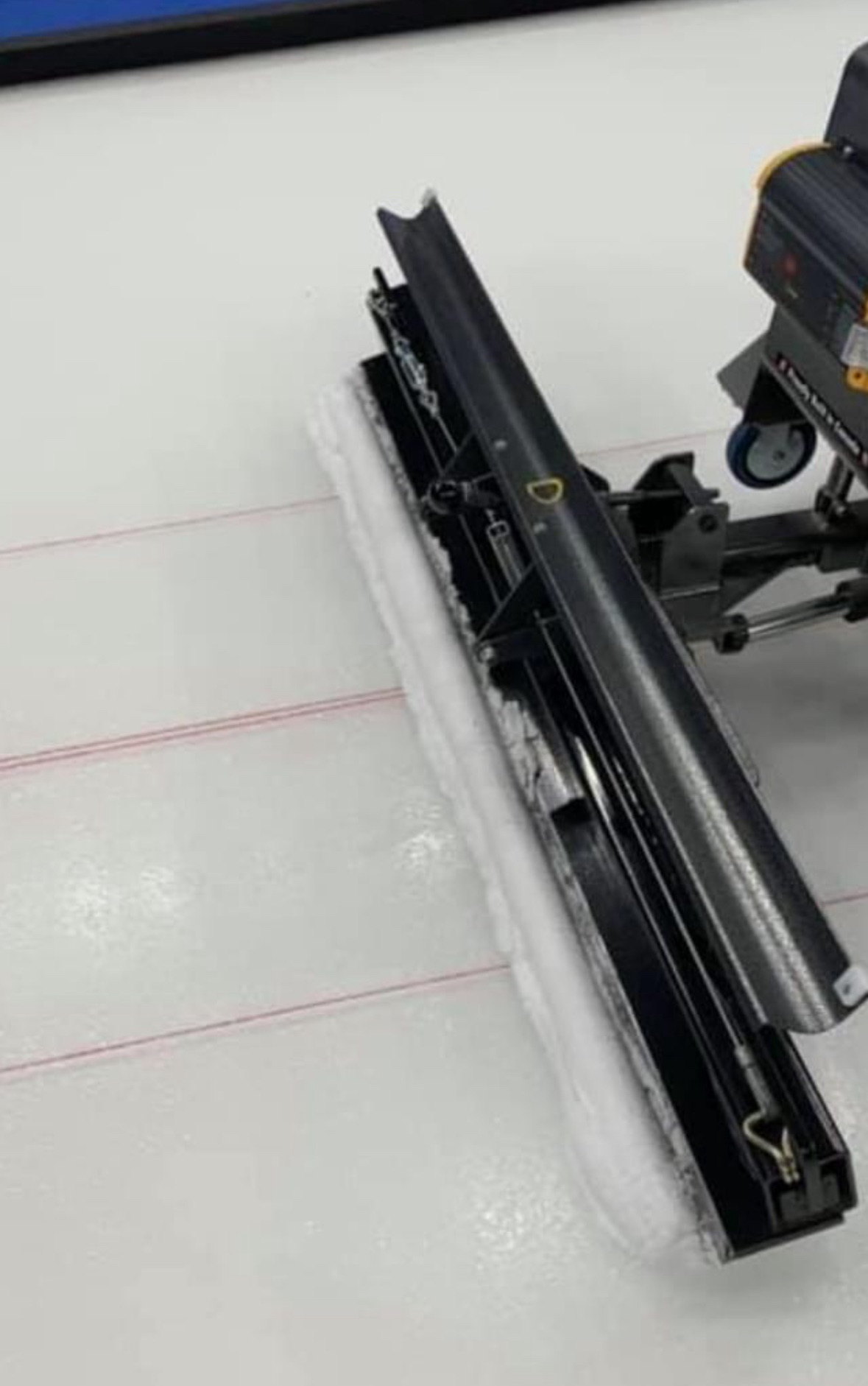 Eye on the Blade – Your premium curling blade sharpening service